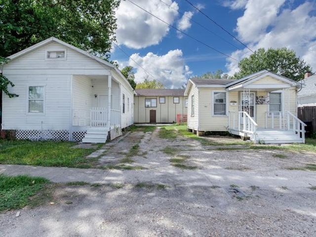 904 Panama St, Houston, TX 77009