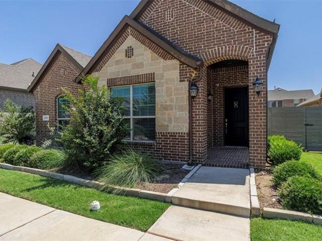 904 Parkside Dr, Argyle, TX 76226