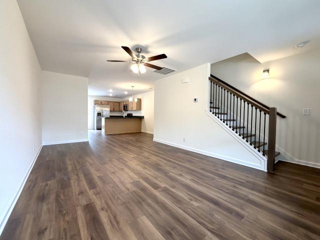904 Peaceful Pl