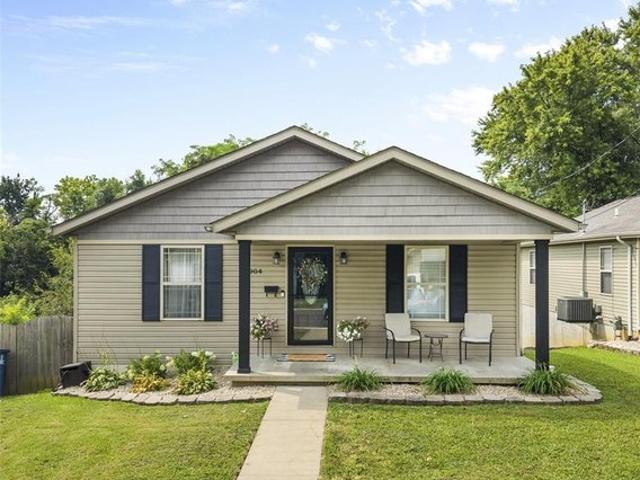 904 Prospect St, Collinsville, IL 62234