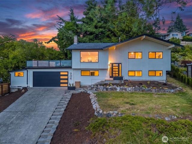 904 Puget St, Bellingham, WA 98229