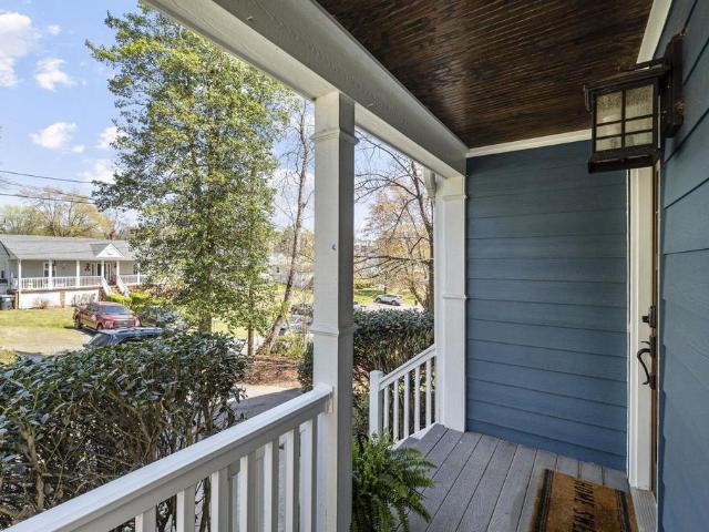 904 Rockland Ave