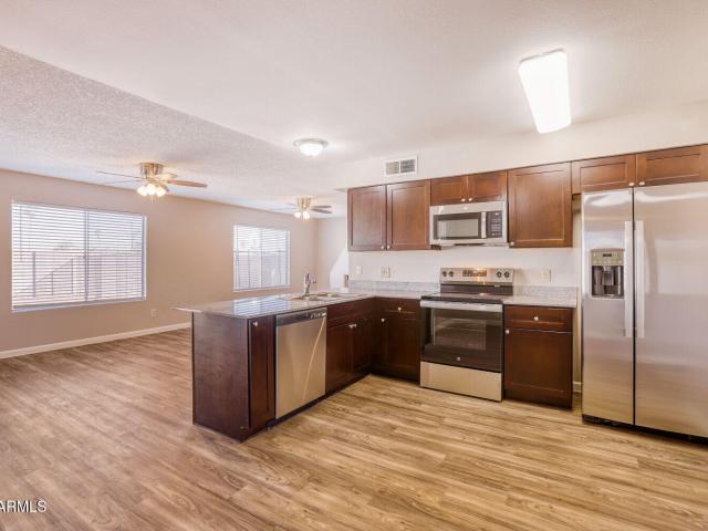 904 W Yale Dr, Tempe, AZ 85283 | MLS #7009 | Compass