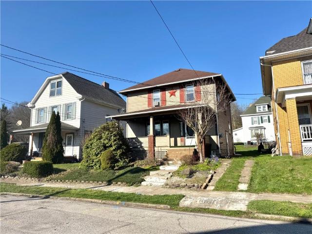 904 W Clayton St, New Castle, PA 16102 | Compass