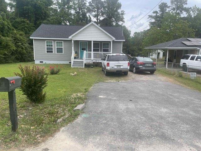 904 W Hemlock St, Andrews, SC 29510