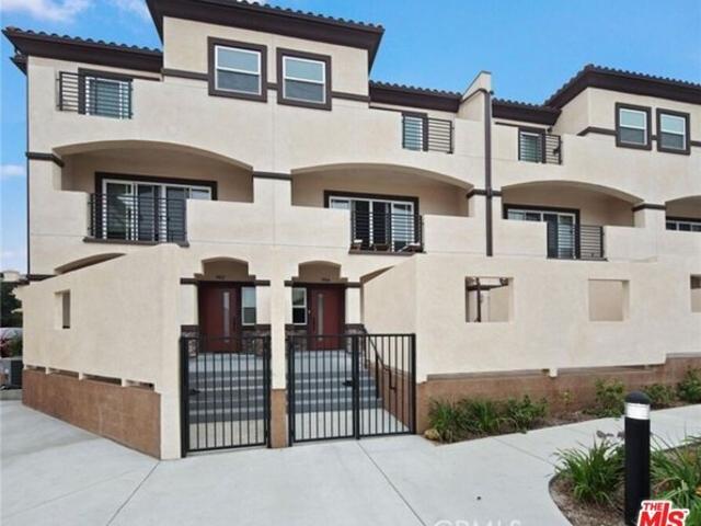 904 Warwick Ave, Thousand Oaks, CA 91360