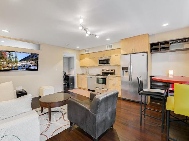 904 West Ave # 212