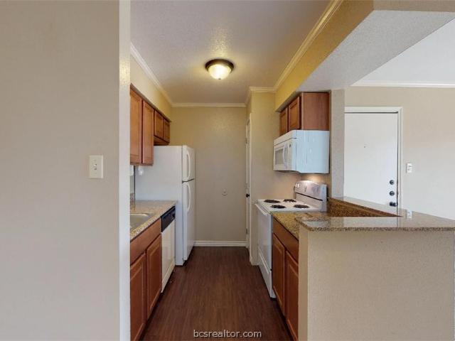 904 University Oaks Blvd, Unit 22, College Station, TX 77840 | MLS #26004 | Compass