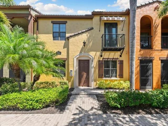 9054 Capistrano St N #40 3, Naples, FL 34113