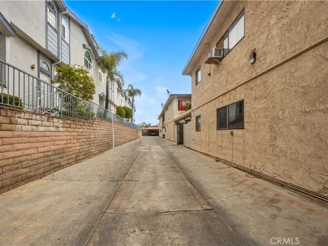 9054 Willis Ave, Unit 21, Panorama City, CA 91402 | MLS #MB26050 | Compass