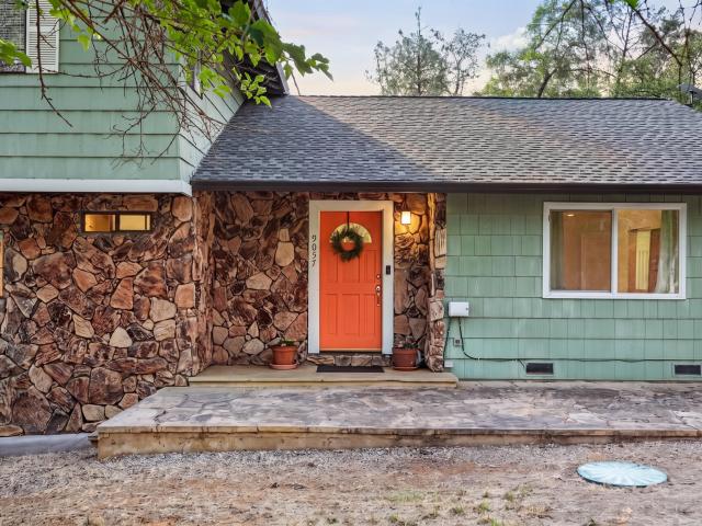 9057 Simmons Road