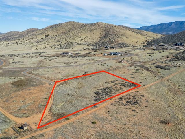 9051 N Harvest Sun Ln, Prescott Valley, AZ 86315 | MLS #1079 | Compass