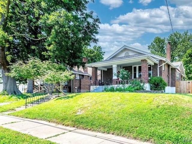 9051 Burton Ave, Overland, MO 63114