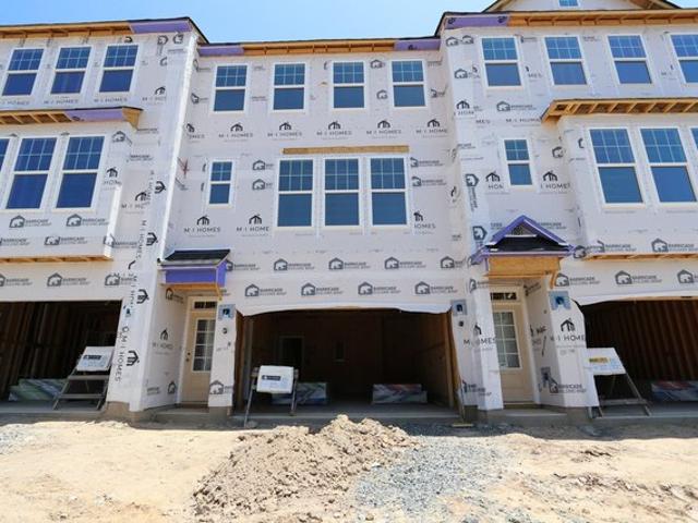 9051 Hazy Jade Way, Apex, NC 27523