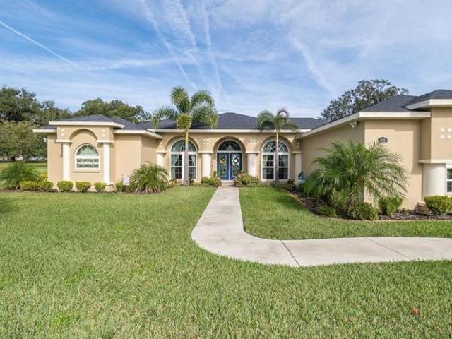 905 3rd St NE, Fort Meade, FL 33841