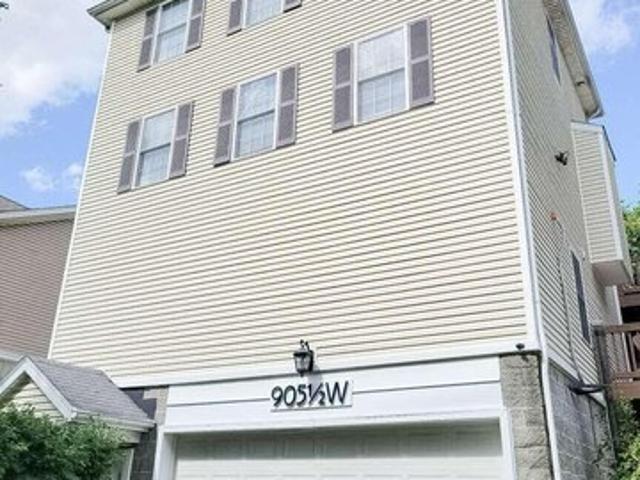 905 1/2 W Riverside Dr, Louisville, KY 40207