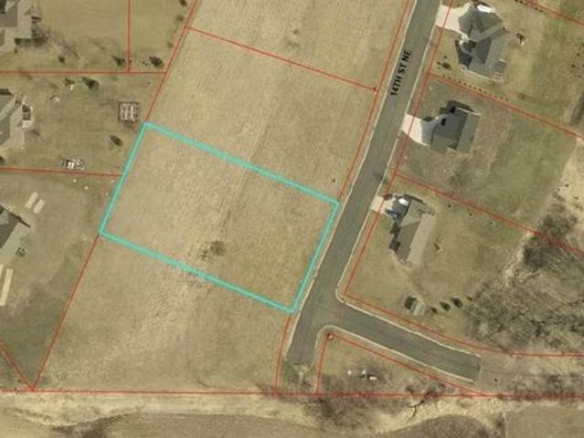 905 14th St NE, Montgomery, MN 56069
