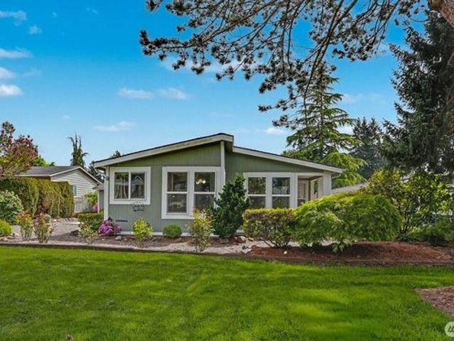905 243rd St SW, Bothell, WA 98021