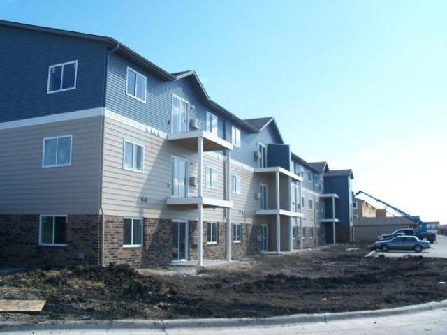 $905 / 2br 1072ft² New Construction Vaulted Ceilings Attached Double Garage South Fargo Osgood map