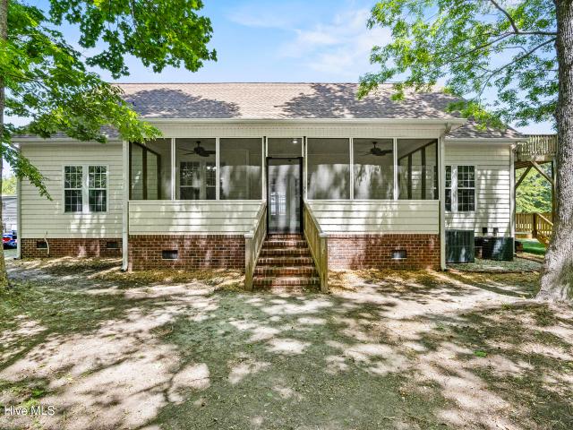 905 Charleston Place