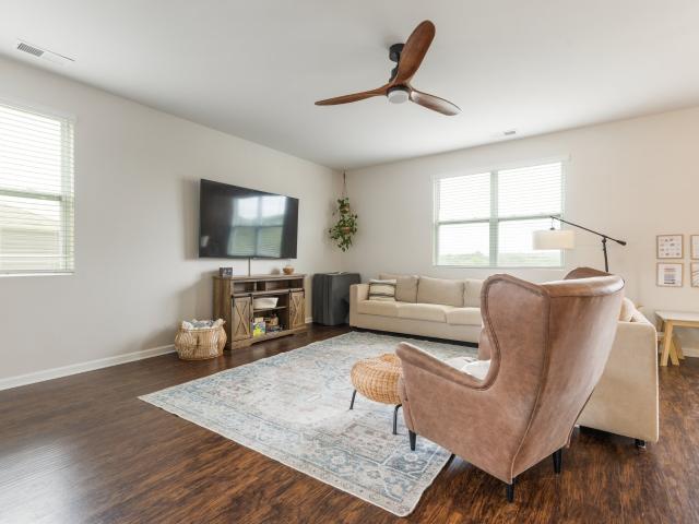 905 Aberdeen Ct