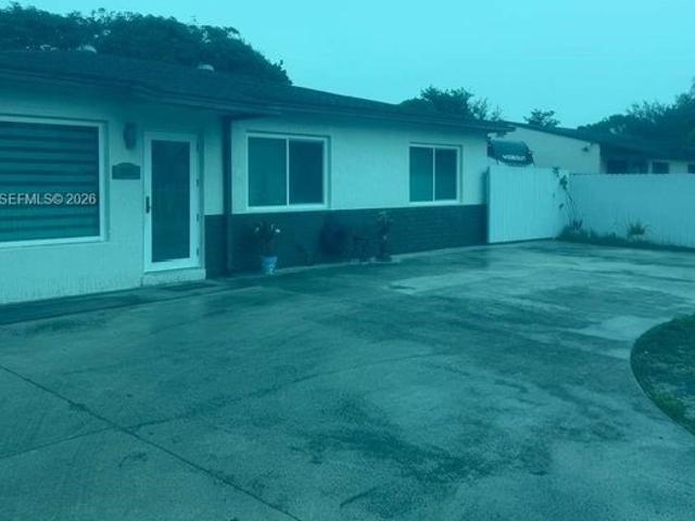905 Atlantic Ave, Opa Locka, FL 33054