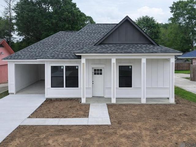 905 Bohne Rd, Port Allen, LA 70767