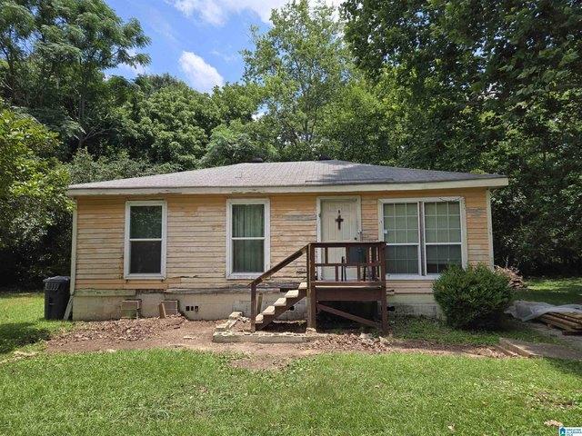905 Belview St, Bessemer, AL 35020