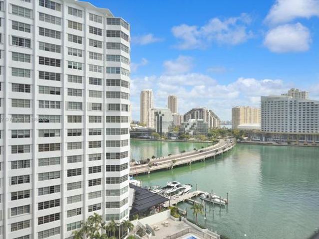 905 Brickell Bay Dr #1121, Miami, FL 33131