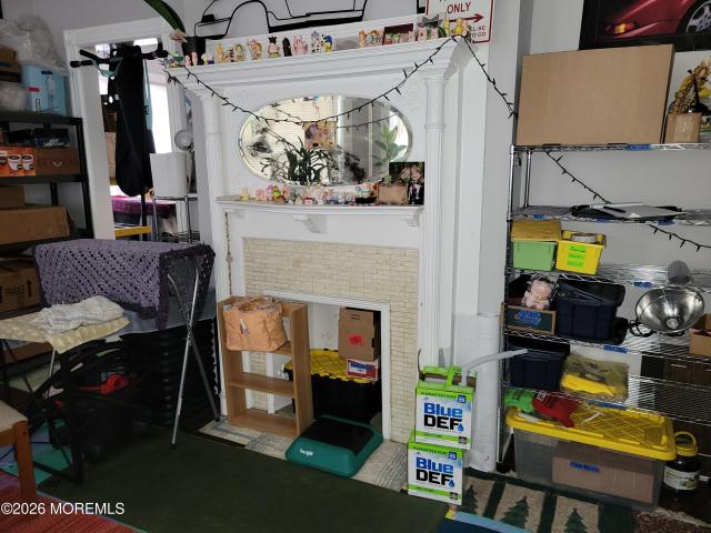 905 Grand Avenue