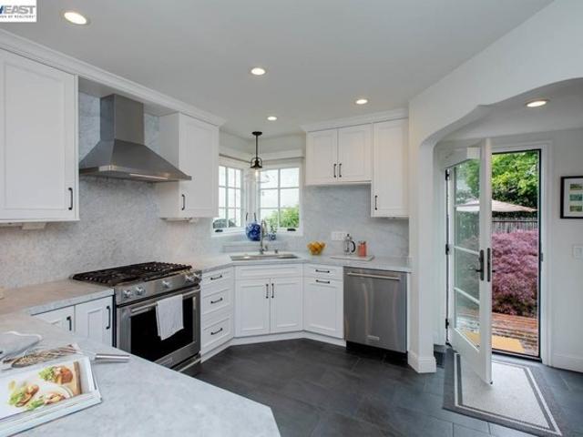 905 Del Mar Ave, Alameda, CA 94501