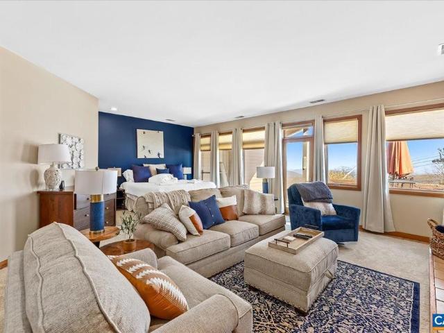 905 Diamond Hill Condos