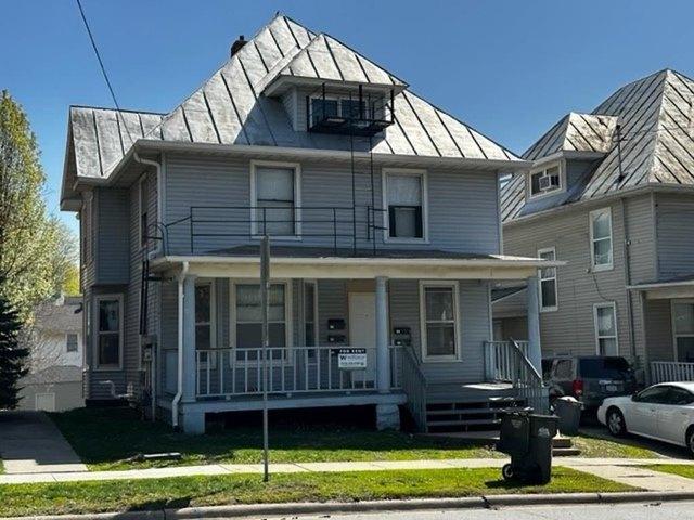 905 E Burlington St, Iowa City, IA 52240