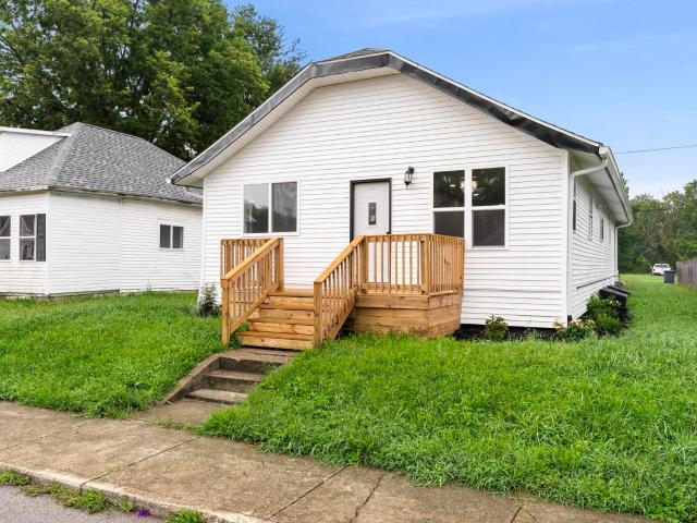 905 E Richmond Street