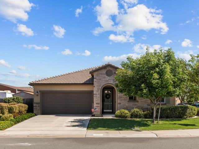 905 Ellis Cir, Galt, CA 95632
