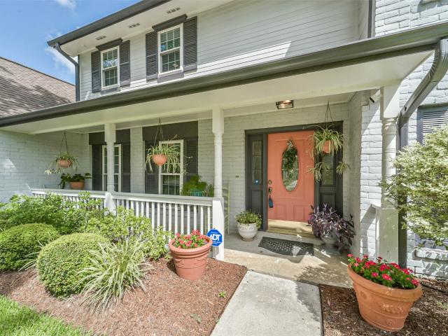 905 Essex Drive