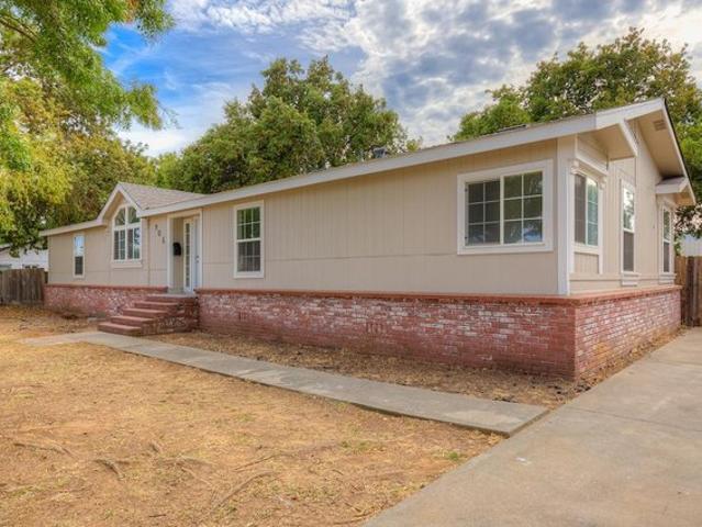 905 Fairview Dr, Gridley, CA 95948