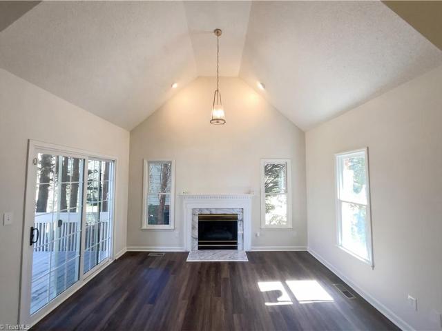 905 Kensal Green Drive
