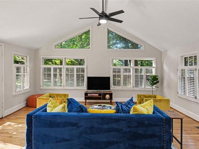 905 Homewood Court