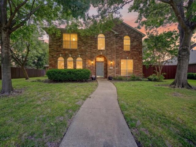 905 Hampstead Dr, Mesquite, TX 75181