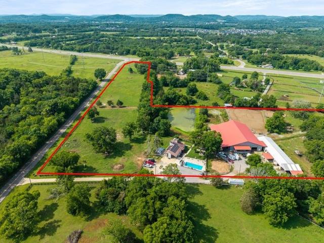 905 Hickory Hills Dr, Franklin, TN 37067
