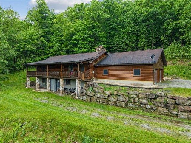 905 Indian Creek Valley Rd, Indian Head, PA 15446