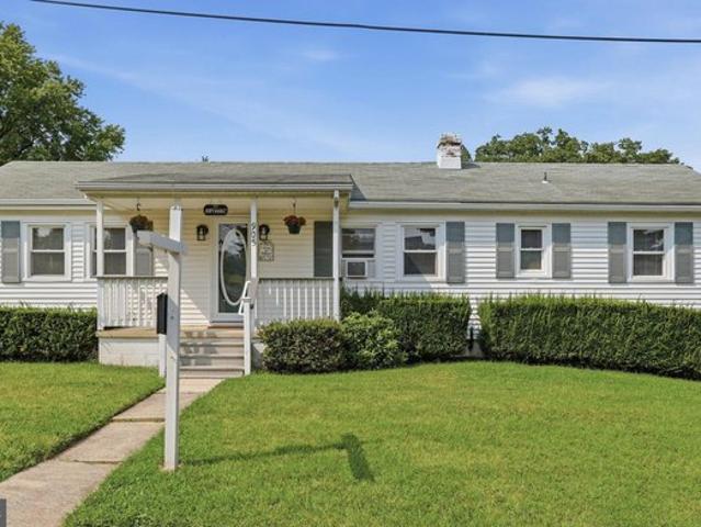 905 Oak St, Frederick, MD 21703