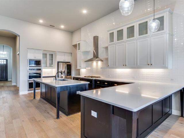 905 Longbranch Way