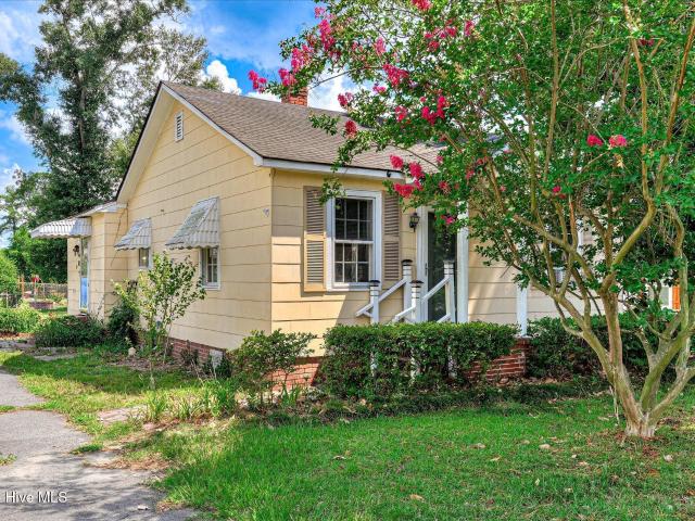 905 Laurens Street
