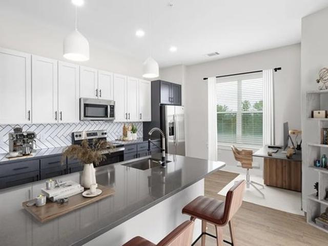 905 Lakeford Dr, Morrisville, NC 27560