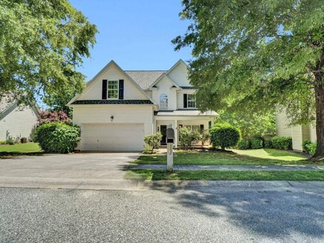 905 Morning Mist Ln, Simpsonville, SC 29680