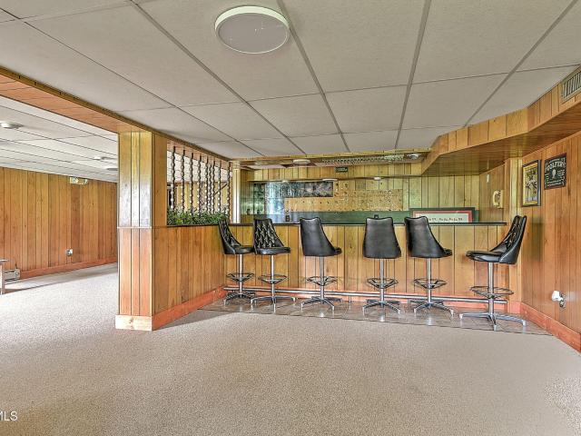905 Meadow Lane