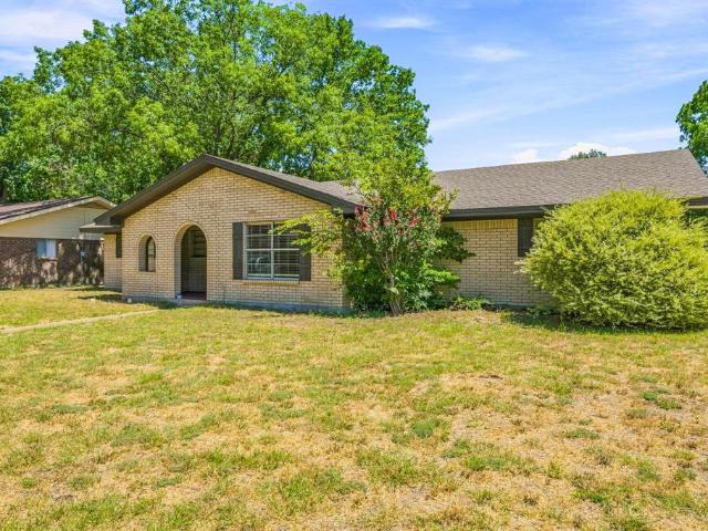 905 Meadowlark Lane