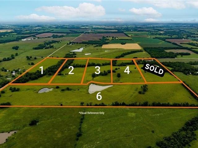 905 N 100th Rd, Baldwin City, KS 66006